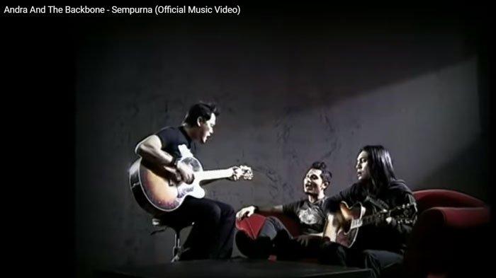 Download (Unduh) Lagu Sempurna - Andra and the BackBone Lengkap dengan ...