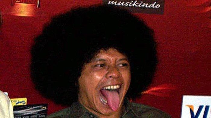 Muncul ke Dunia Artis dengan Penampilan tak Biasa, 5 Artis Pria Ini ...