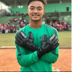 Gagalkan 2 Penalti Thailand, Ernando Ari Sutaryadi Jadi Pahlawan Timnas ...