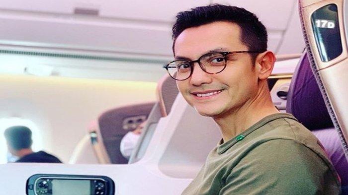 Sempat Dikabarkan Amputasi Kaki Kirinya, Begini Kabar Aktor Tampan ...