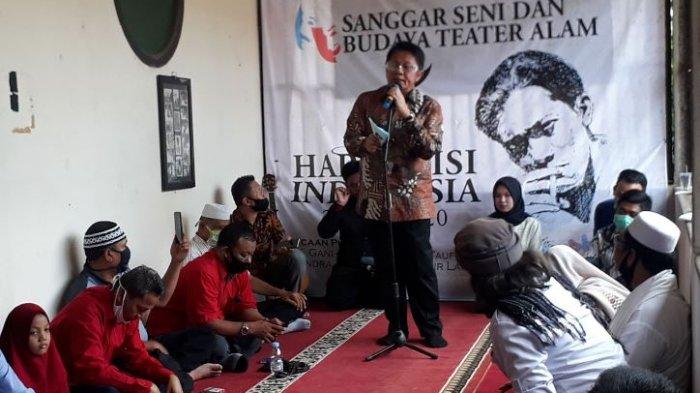Hari Puisi Indonesia, Museum dr AK Gani Palembang Siapkan Panggung ...