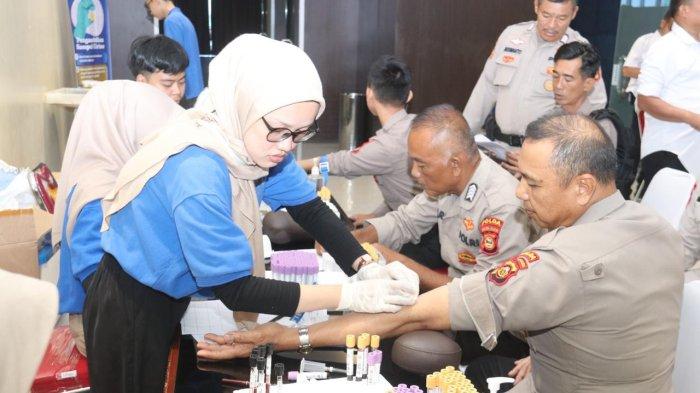 Seluruh Personel Polda Sumsel Ikuti Pemeriksaan Kesehatan Berkala - Tribunsumsel.com