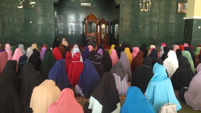Silaturahmi Muslimah Palembang, Hadirkan Indadari Mantan Istri Caesar ...