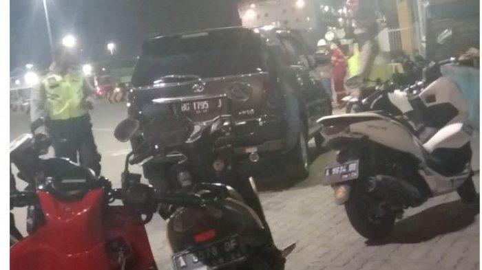Diduga Sopir Travel Asal Pedamaran Timur, Sosok Pria yang Tewas Tanpa ... Diduga Sopir Travel Asal Pedamaran Timur, Sosok Pria yang Tewas Tanpa ...