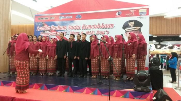 Peserta Paduan Suara Tampil Modis Dengan Kebaya - Tribunsumsel.com