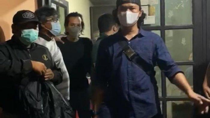 Polisi Tangkap Pembakar Alquran yang Videonya Viral di Medsos - Tribunsumsel.com