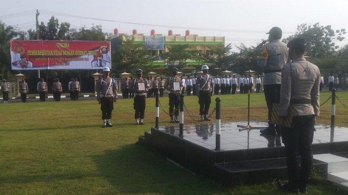 Bripda Wahyu Lestari dan Bripda Azwin Tri Ananda Resmi Dipecat dari ...