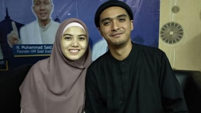 Menanti Anak Ketiga, Ricky Harun Hijrah?. Ini 5 Faktanya - Tribunsumsel.com
