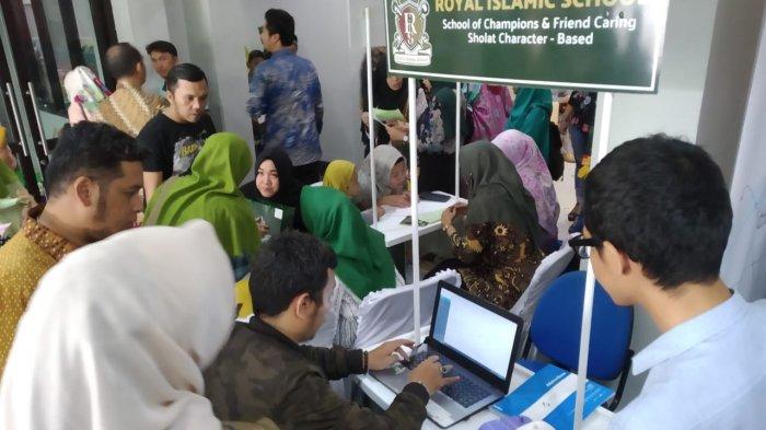 Berikan Tiga Kurikulum Sekaligus Belajar Ala Royal Islamic School ...