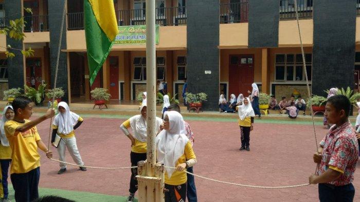 Nyaris Jadi Korban Penipuan Catut Nama Guru, Puluhan Wali Siswa Datangi ...