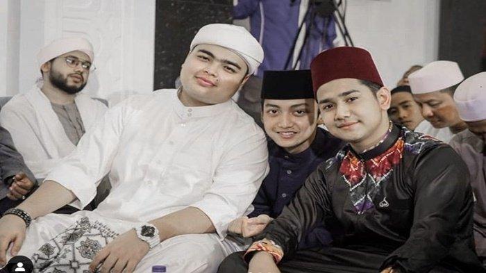 Cium Kening Ameer Azzikra Sang Sahabat, Syakir Daulay : Masyallah, Jasadnya Harum Ketika ...