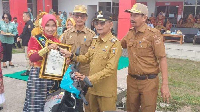 Alasan Hadiah Motor Bidan Rusmiati di Polewali Mandar Ditarik, Pemkab ...
