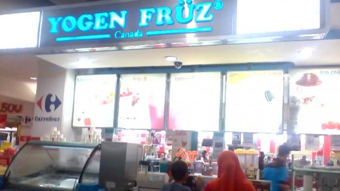 Menikmati Crepes di Yogen Fruz Palembang Squre. - Tribunsumsel.com