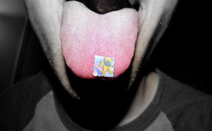 Inilah Narkoba Jenis LSD yang Berbentuk Kertas - Tribunsumsel.com