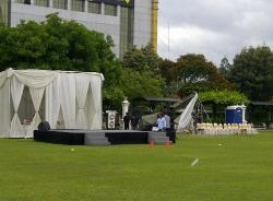 Tenda Undangan Coaching Clinic Maradona Roboh - Surya.co.id