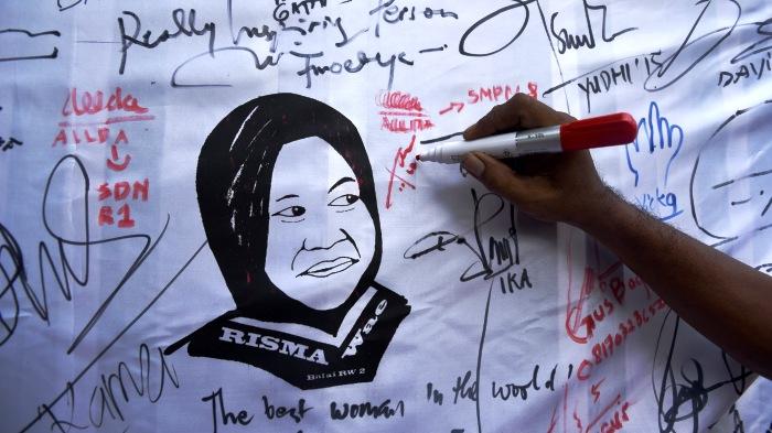 Hadir di Kongres IV Bali, Risma Mau Digandeng Lagi oleh PDIP? - Surya.co.id