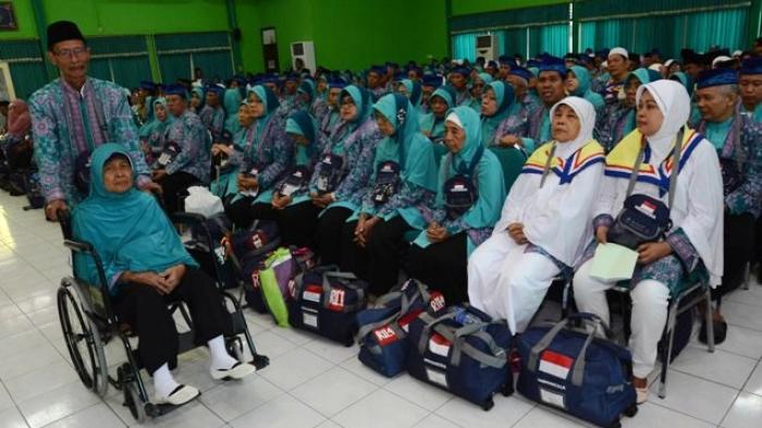 Jaksa Incar Dugaan Korupsi Proyek Gedung Asrama Haji Sukolilo - Surya.co.id