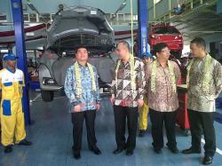 Dealer Mobil Bermunculan Tanda Perekonomian Mulai Membaik - Surya.co.id