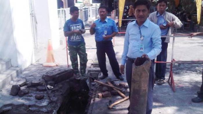 Pipa PDAM Patah, PDAM Gresik Mengaku Rugi Ratusan Juta - Surya.co.id