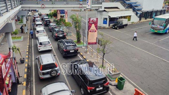 Saat Pemudik Tinggalkan Bali, Wisatawan Berbondong-bondong Pergi ke Bali untuk Berlibur - Surya ...