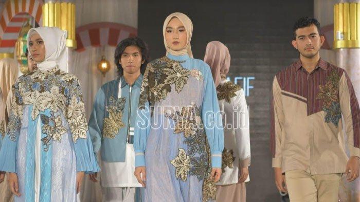 Pancaran Elok Perempuan di Hari Raya dengan Busana Lace dan Batik Warna ...