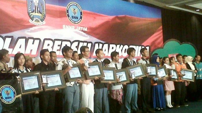 BNNP Jatim Giat Perangi Peredaran Narkotika Kalangan Pelajar - Surya.co.id