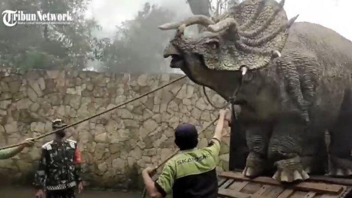 6 Fakta Sebenarnya Video Dinosaurus Ngamuk dan Dikawal TNI, Ini Alasan ...