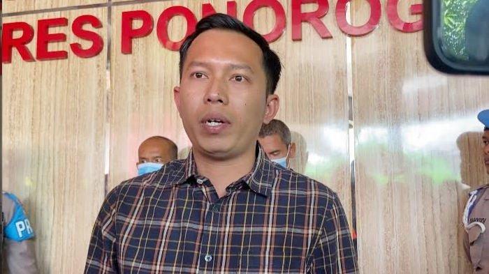 Dugaan Pungli Surat Segel Tanah untuk Syarat PTSL di Ponorogo, Polisi ... Dugaan Pungli Surat Segel Tanah untuk Syarat PTSL di Ponorogo, Polisi ...