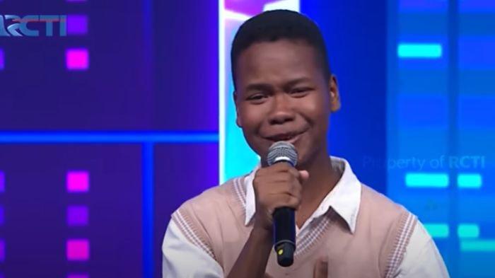 BIODATA Abdul Aziz Indonesian Idol 2023, Dapat 5 Standing Ovation di Final Showcase Malam Ini ...