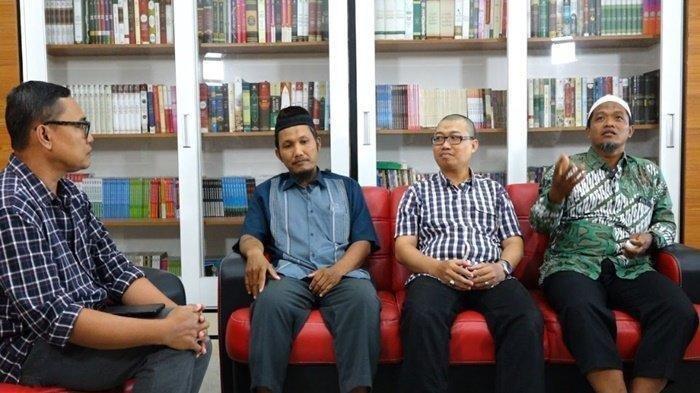 Ungkapan Abu Fatih Setelah Jamaah Islamiyah Bubarkan Diri - Surya.co.id
