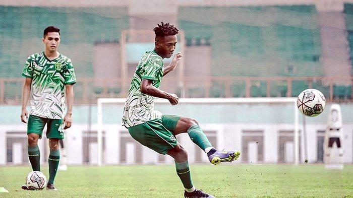 Lini Belakang Persebaya Dapat Sorotan Jelang Jamu Persib Bandung, Alta ...