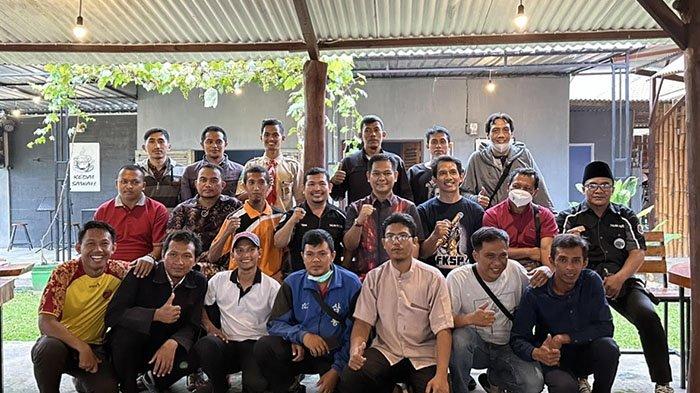 Anggota Dpr Ri Perjuangkan Nasib Guru Honorer Jatim Dan Prihatin