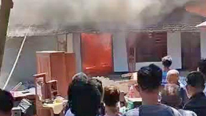 Rumah Warga Krosok Tulungagung Kebakaran, Api Diduga Gara-Gara Gas ...