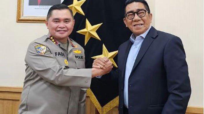 BIODATA Henry Yosodiningrat Lawyer Kondang yang Ternyata Sahabat Dekat Kabaharkam Komjen Fadil ...