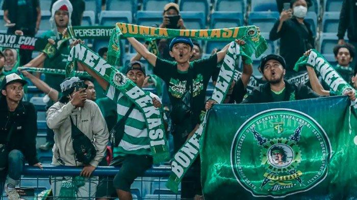 BONEK Wajib Tahu Syarat Pasang Spanduk di GBT Jelang Persebaya vs PSIS ...