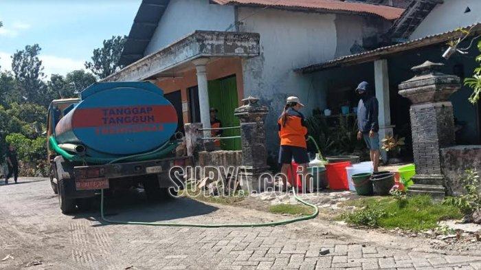 Terdampak Kekeringan, BPBD Kabupaten Kediri Distribusikan 15.000 Liter Air Bersih ke Desa ...