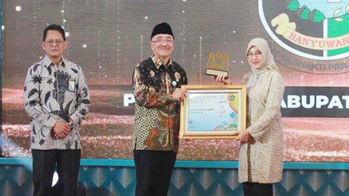 Terbaik Dalam Manajemen ASN, Pemkab Banyuwangi Raih Dua Penghargaan BKN Award - Surya.co.id