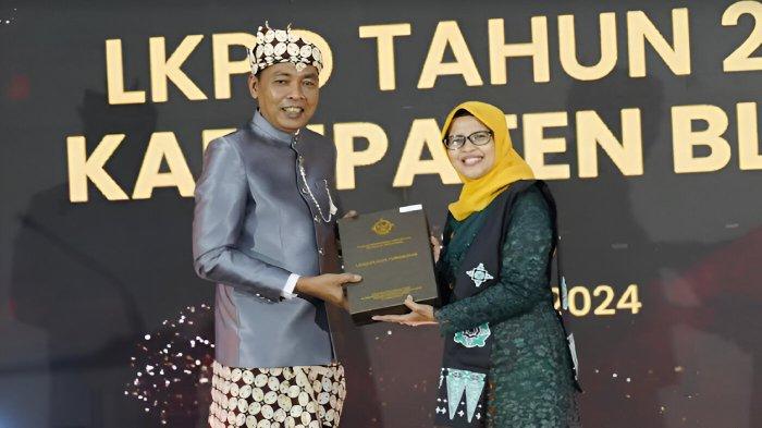 Pemkab Blitar Kembali Raih Opini WTP yang ke-8 Kali dari BPK RI - Surya.co.id