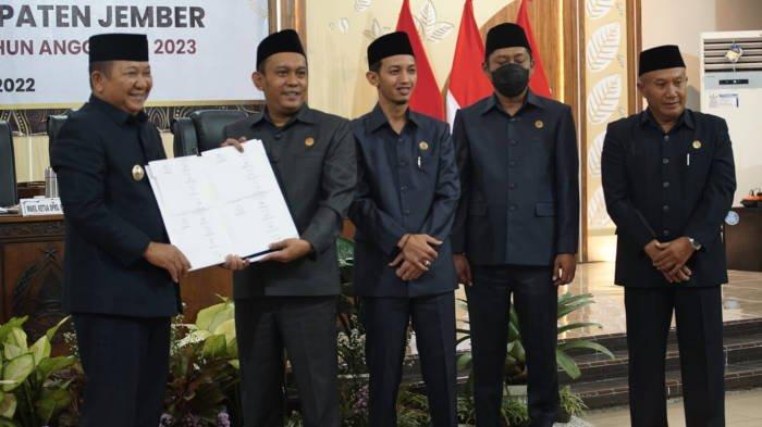 APBD Jember Tahun 2023 Rampung Dibahas, Ada Defisit Rp 284 Miliar - Surya.co.id