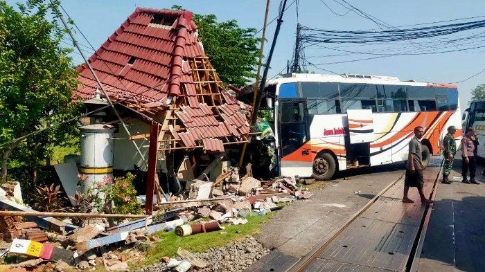 KRONOLOGI Bus Jawa Indah Alami Kecelakaan di Grati Pasuruan, Seruduk ... KRONOLOGI Bus Jawa Indah Alami Kecelakaan di Grati Pasuruan, Seruduk ...