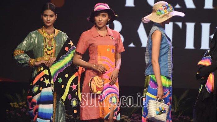 Batik Fosfor Glow in The Dark Kreasi UMKM Surabaya, Goresan Warna Bisa ...