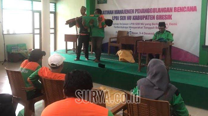 Cetak Relawan Bencana, LPBI NU Gresik Gelar Pelatihan Manajemen Penanggulangan Bencana - Surya.co.id