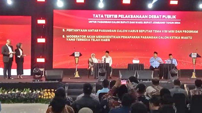 Debat Perdana Pilkada Jombang 2024, Akademisi Terganggu Adanya Perang ... Debat Perdana Pilkada Jombang 2024, Akademisi Terganggu Adanya Perang ...