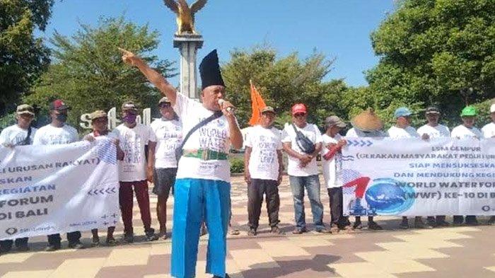 Demo di Situbondo Jelang WWF di Bali, Pemda Dituntut Menjaga Kelestarian Sumber Daya Air - Surya ...