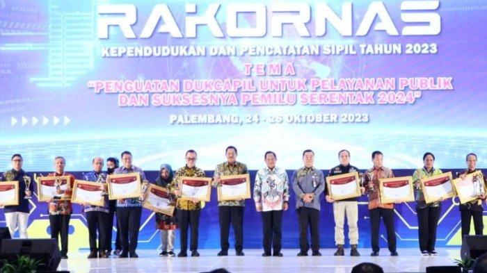 Jateng Sabet Dukcapil Prima Award Kategori Kolaboratif - Surya.co.id