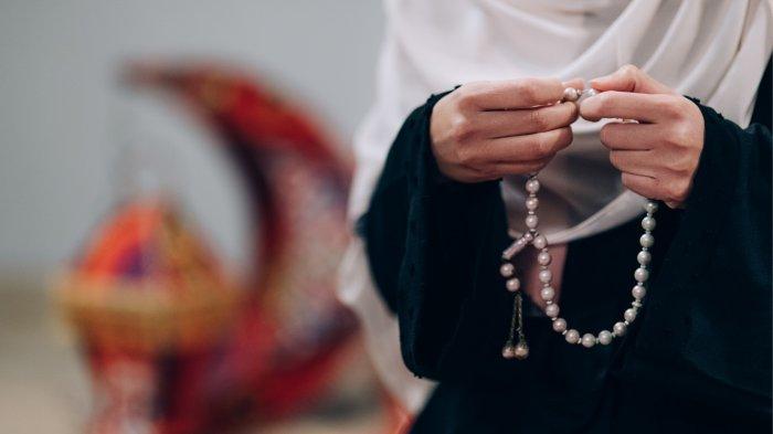 Doa Wirid Setelah Sholat Fardhu Bacaan Arab, Latin dan Terjemahan ...