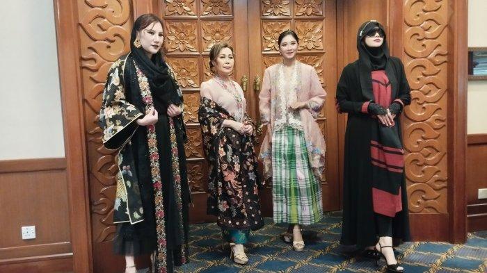 Menjelajah Negeri 1001 Malam Melalui Fashion Show Drupadi Roemah Batik - Surya.co.id