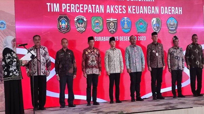 OJK Jatim Kukuhkan Perwakilan TPAKD untuk Dorong Peningkatan Literasi dan Inklusi Keuangan ...