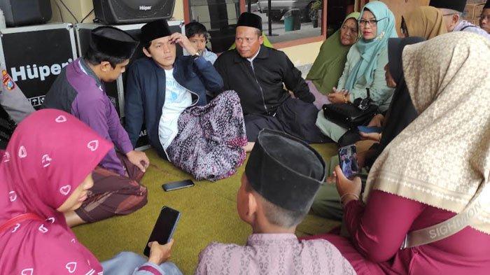 Lagi Naik Daun, Jadwal Pengajian Gus Iqdam Blitar Penuh Hingga Februari ...