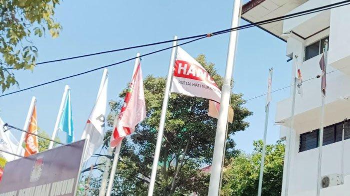 Baliho Caleg dan Bendera Partai Bertebaran Jelang Pemilu 2024, Bawaslu ...